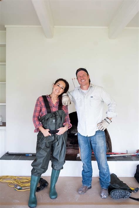 Do Chip And Joanna Gaines Still Own The Fixer Upper Lakehouse