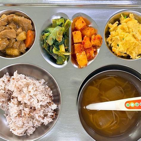 더쿠 단체급식 돈사태 떡찜 