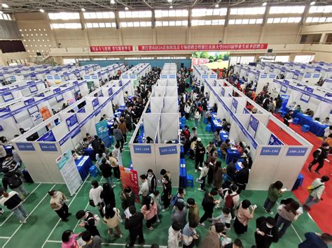 我县组团赴浙江农林大学开展招才引智招聘活动