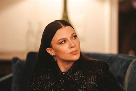 Жизнь по вызову 2 сезон 2023 дата выхода сериала трейлер фото видео