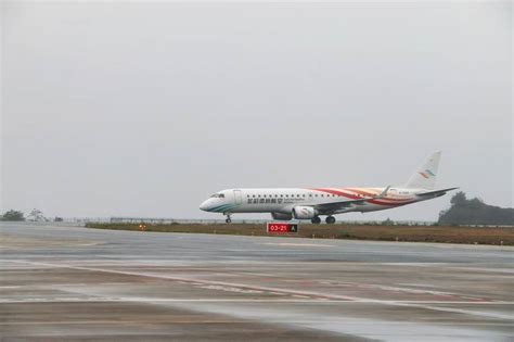 打飞的游荔波 解锁支支串飞新玩法 旅游 游客 机场