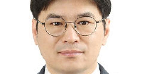 세상만사 알고리즘이 만든 최초의 계엄”