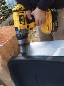 How To Make A Simple Worm Bin Gardens That Matter