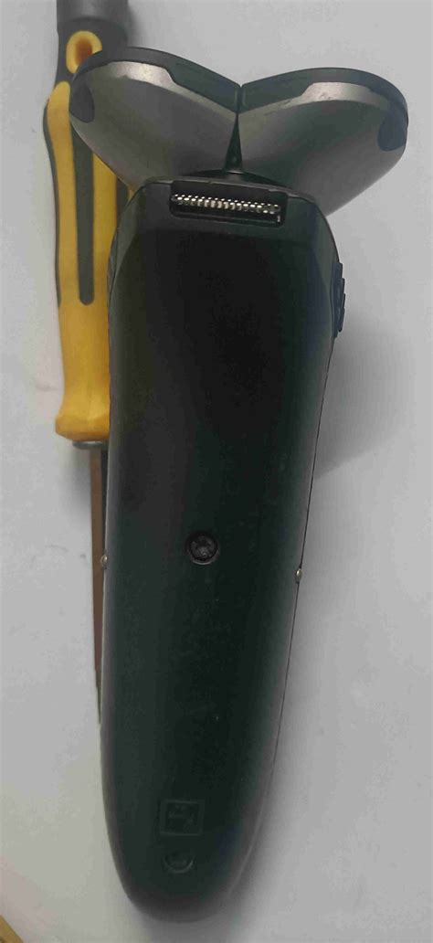 原装 飞利浦剃须刀arcitec 成色实拍 功能正常 刀头都在 现货特价 〓器材友情交换〓 矿石收音机论坛 Powered By Discuz