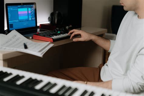 What Is The Difference Between A Midi Controller Keyboard And Synthesizer Audio Production Room