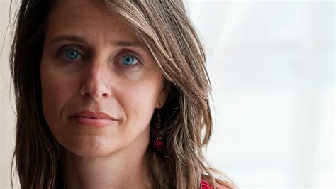 Patients Migraine History Biases Diagnosis In Ed