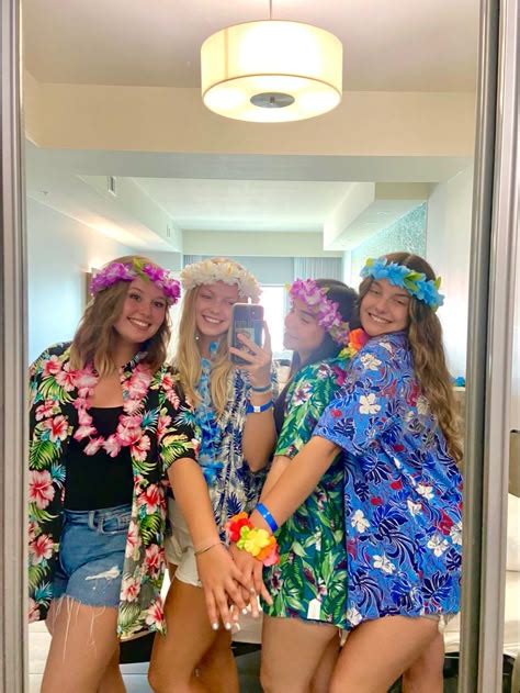 Pool Party Outfits