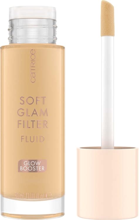 Catrice Soft Glam Filter Fluid 020 Light Medium
