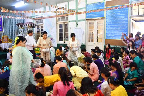 ကျောက်ဖြူခရိုင် မြို့နယ် ကျန်းမာရေးဌာနမိသားစုမှ ပထမ အကြိမ်မြောက် စုပေါင်းမဟာ ဘုံကထိန်သင်္ကန်း