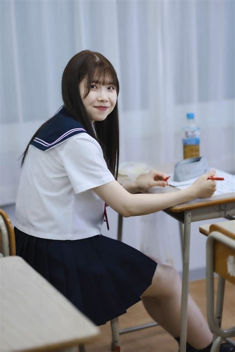 どさんこ39 on Twitter おはようございます 清楚系 制服美少女 セーラー服 https t co