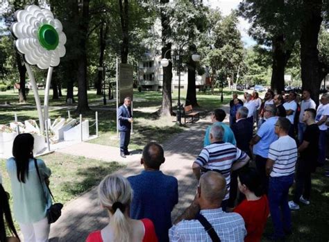 Комеморативен марш за жртвите од геноцидот во Сребреница Biznisvesti Mk