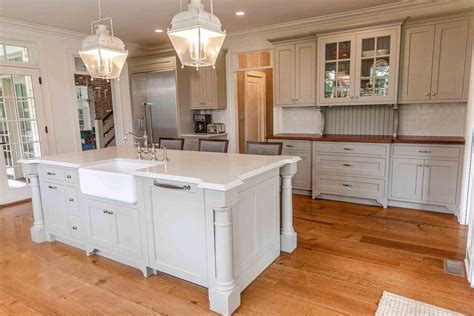 Custom Colonial Kitchens