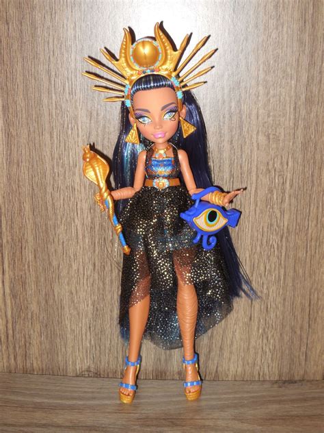 Veni Vidi Dolli Review Monster High Monster Ball Cleo