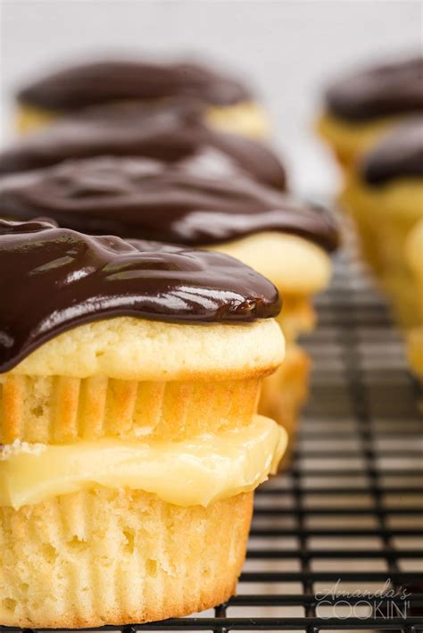 Boston Cream Cupcakes Amandas Cookin Cake And Cupcakes