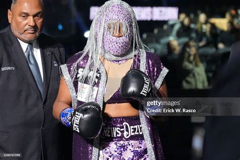 Franchon Crews Dezurn Enters The Ring Prior To Fight Vs Elin News