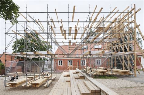 Public Spaces With Scaffolding An Alternative In Emergency Situations