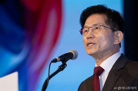 [속보]김문수 이번 대선 이재명 국기문란행위 저지시키는 성전