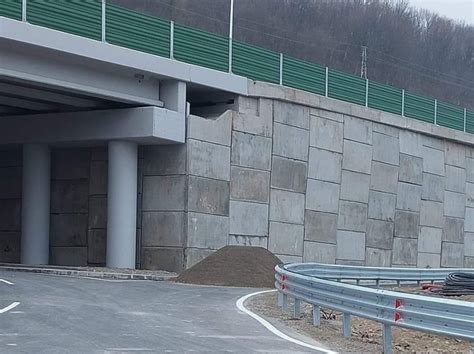 Доживяхме Отвориха за движение пътен възел Ребърково на Е 79 между Мездра и Ботевград