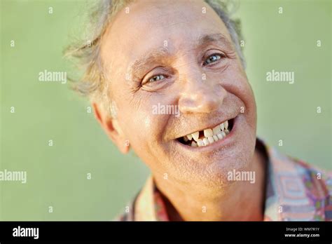 Smiling Old Man Missing Teeth Hi Res Stock Photography And Images Alamy