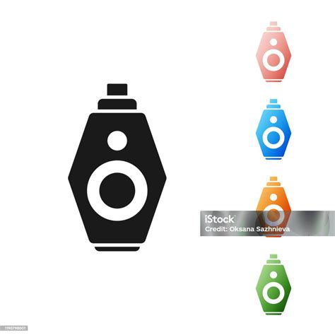 흰색 배경에 격리 된 원격 아이콘이있는 검은 색 자동차 키 자동차 키 및 경보 시스템 다채로운 아이콘을 설정합니다 벡터 일러스트레이션 0명에 대한 스톡 벡터 아트 및 기타