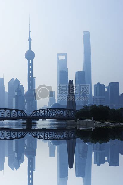 美丽上海魔都陆家嘴外白渡桥外滩高清图片下载 正版图片500549314 摄图网