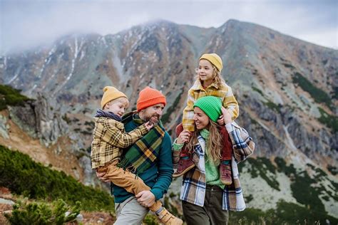 Wwf посвещава кампанията си за Часа на Земята на хората и природата Wwf