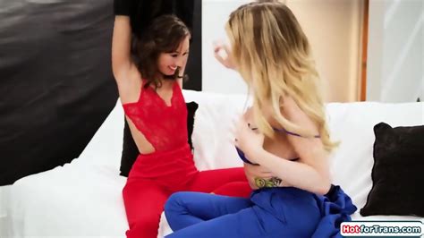 I Squirt From Fucking A Big Tits Shemale Eporner