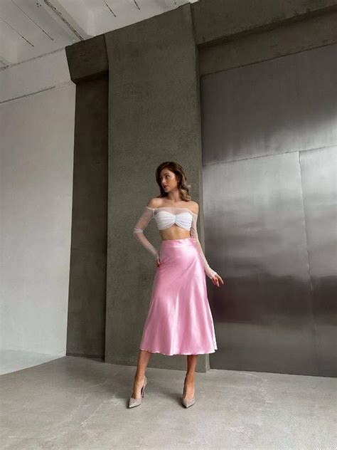 Атласна шовкова сатинова міді спідниця в стилі Zara атласная шелковая миди юбка — ціна 449 грн у