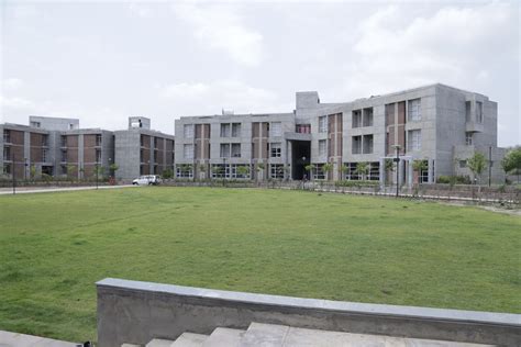 Gujarat Forensic Science University Campus At Gandhinagar Ccel