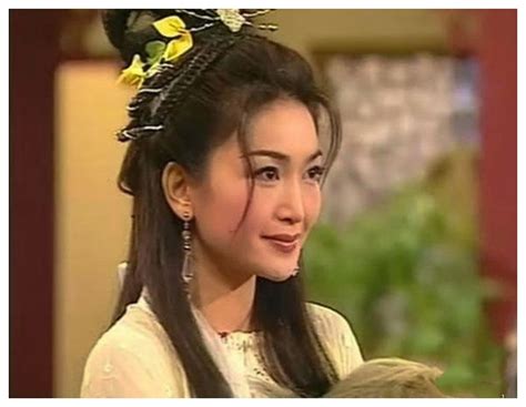 论演狐狸精只服这5位女星，范冰冰妖艳，赵薇连“毁容”都这么美