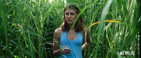 In The Tall Grass Official Trailer Netflix Geekalerts