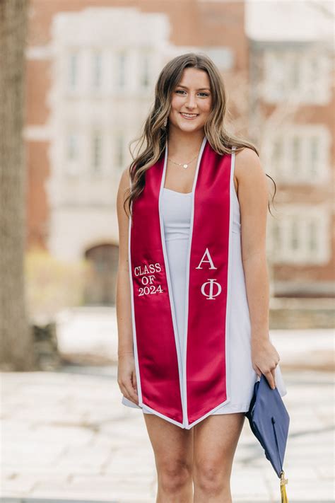 Alpha Phi Grad Shoot Owen B Photography