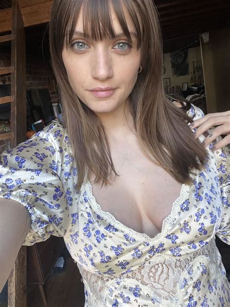 Jasmine On Twitter Any Pervert Men Here Wanna Chat On Facebook