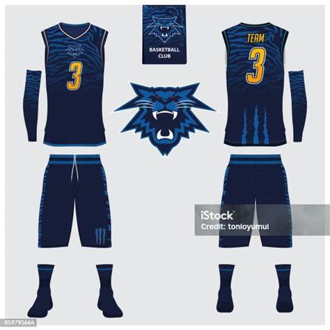 농구 유니폼 반바지 양말 농구 클럽에 대 한 템플릿 전면 및 후면 볼 스포츠 유니폼 탱크 탑 티셔츠 라벨에 농구 플랫 아이콘 디자인으로 최대 조롱 벡터 T 셔츠에 대한 스톡