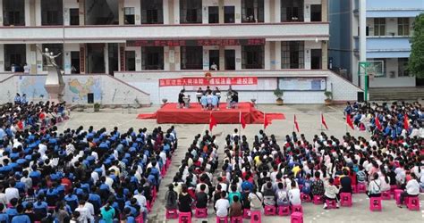 【普法强基在行动】学生变身“小法官” 打卡别样“法治之旅”澎湃号·政务澎湃新闻 The Paper