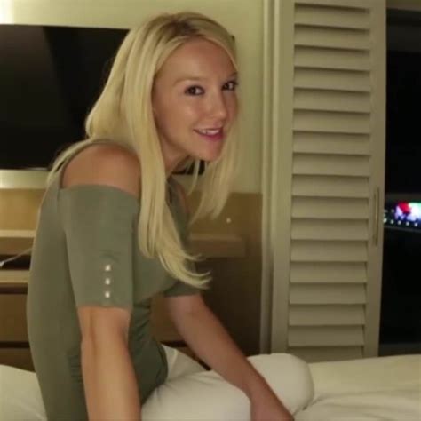 Sexy Blonde MILF Handjob Free Pornhub MILF HD Porn XHamster