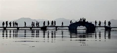 大年初三杭州西湖景区客流量近53万人次 是去年同期9倍多