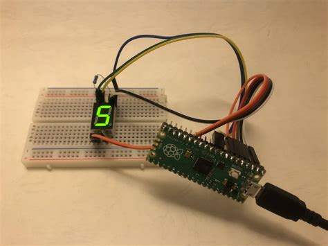 raspberry pi pico筆記 6 ：使用七段顯示器計數