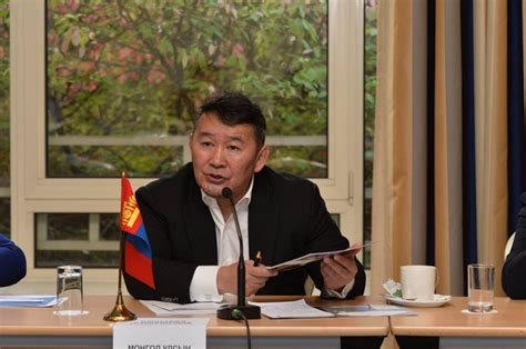 Монгол Улсын Ерөнхийлөгчийн нэрэмжит тэтгэлэг олгоно