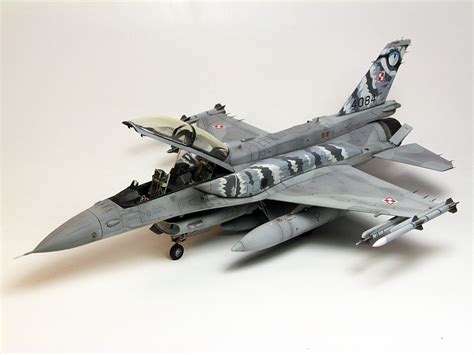 F 16d Block 52 Jastrząb 1 72 Kinetic