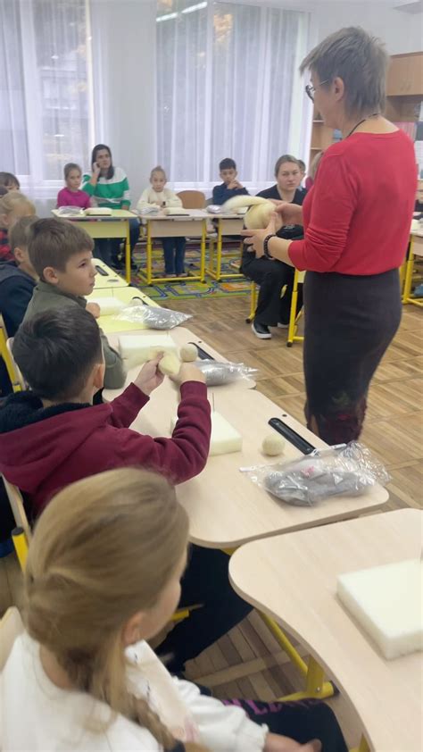 АрТерапія Ми хочемо запросити вас проводити час разом У нас дуже творчі та креативні вчителі