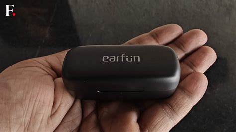 Best True Wireless Tws Earbuds Under Rs In India From Nothing Ear To Oneplus Buds