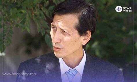 Эдийн засагч Н Энхбаяр МУ ын уул уурхайгаас хамааралтай байдал улам нэмэгдэж байна