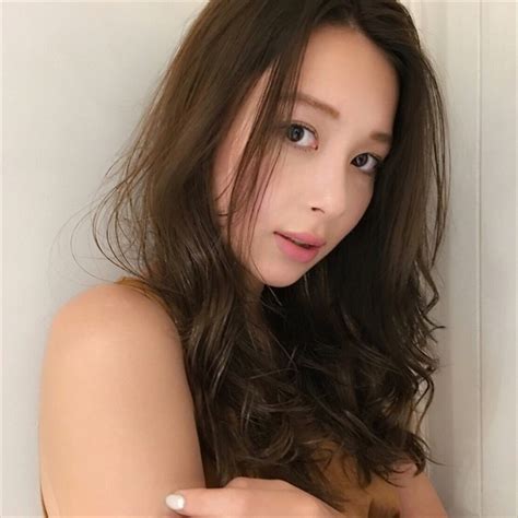「世界で最も美しい顔100人」に選ばれたnikiとは：【エンタメ】