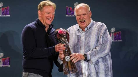 Andy Reids Son Gets Break His Dui Victim Didnt Emmitt Smith Is Right About Dei Kelce Retires