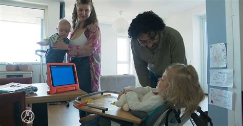 Onmisbare Rolstoelbus Van Zora 2 Gestolen In Amsterdam Hart Van Nederland