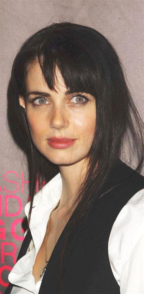 Mia Kirshner Wallpapers Wallpaper Cave