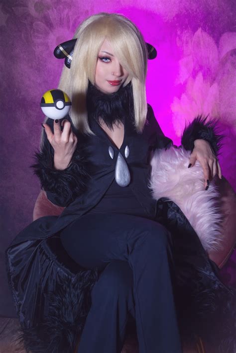 ShiroKitsune Cynthia Pokemon