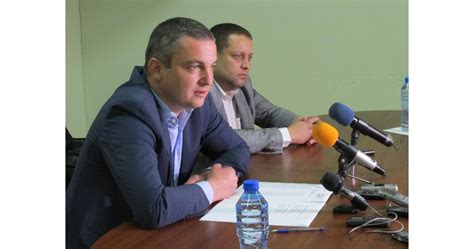 Портних готов с проекти за милиони за кварталите на Варна