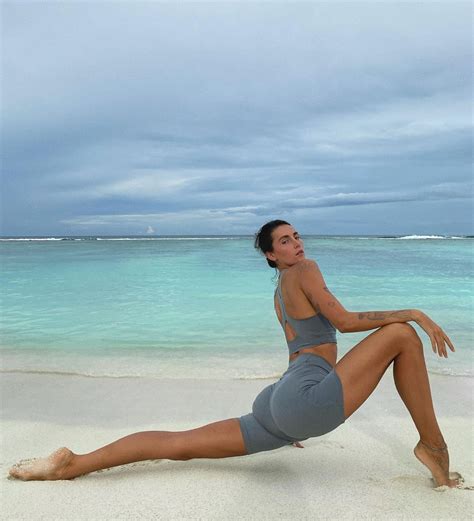 How Stretching Can Improve Your Sex Life Poosh